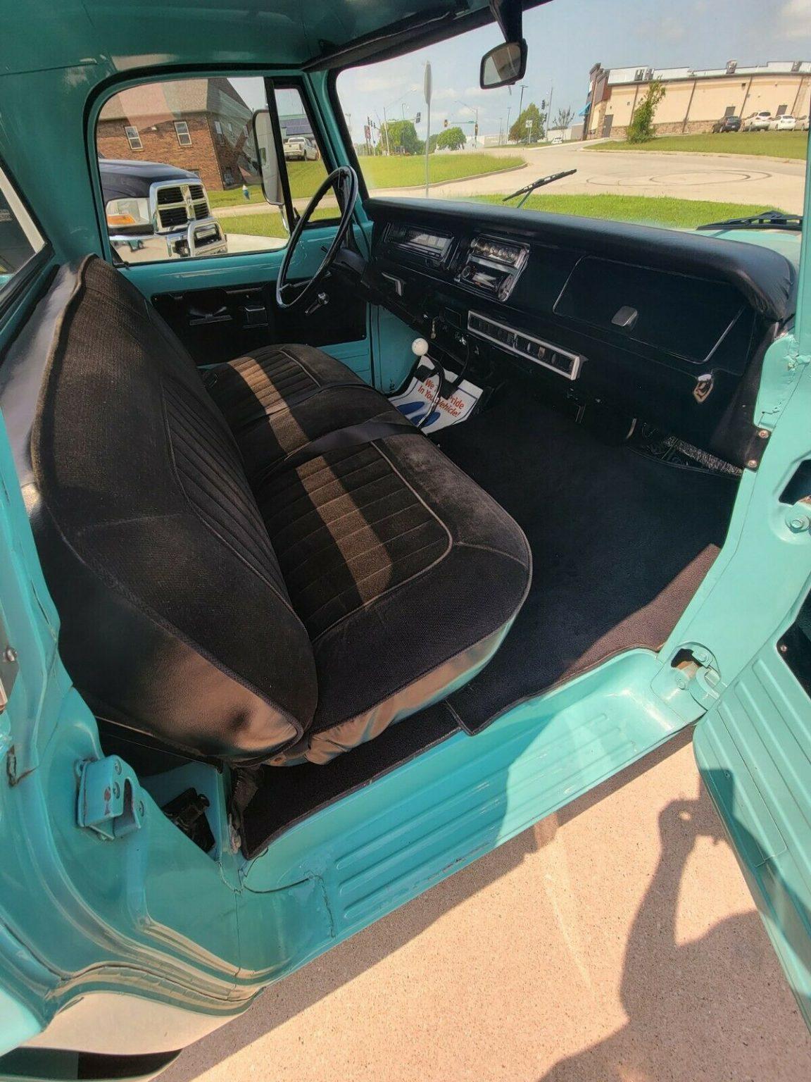 1961 Dodge D100 pickup vintage [MOPAR with 4 on the floor] for sale