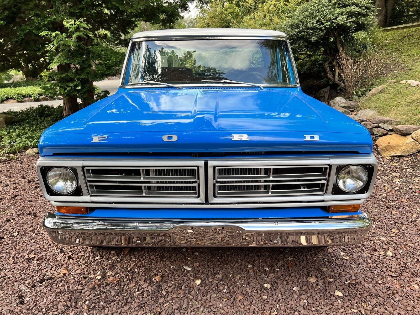 1972 Ford F-100 vintage truck [meticulously restored to original] for sale