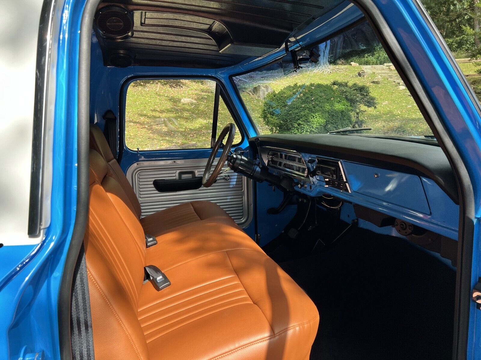1972 Ford F-100 vintage truck [meticulously restored to original] for sale